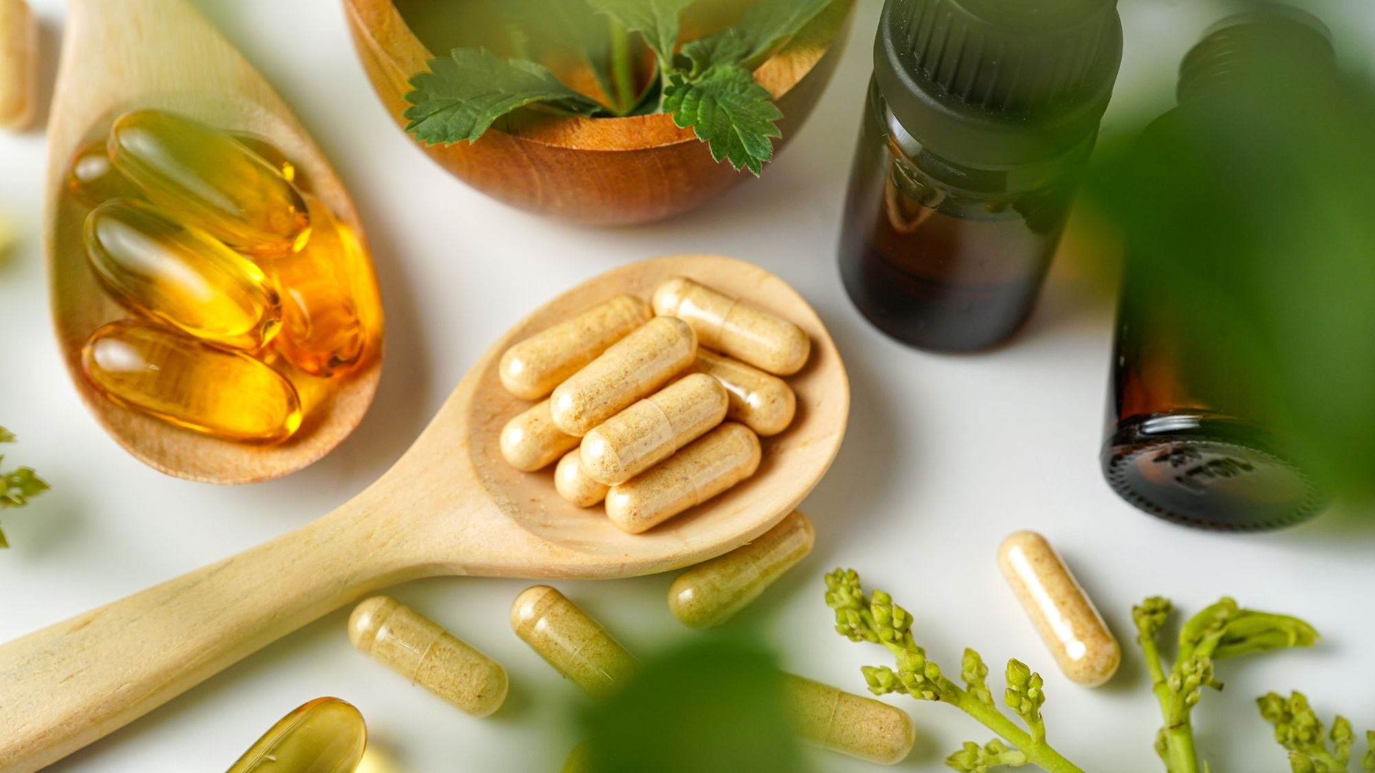 The Best Natural Alternatives to HRT: A Gynecologist's Complete Guide ...